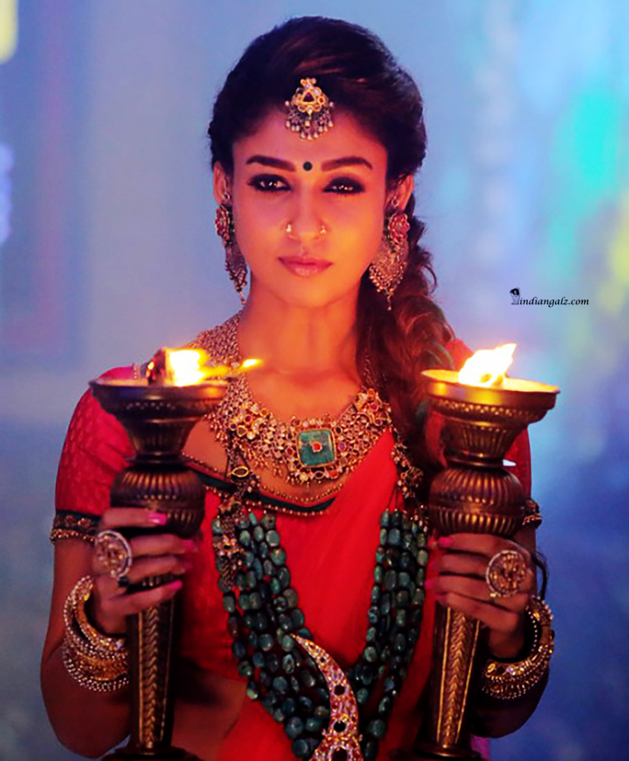 3. Nayanthara – The Queen – IndianGalz
