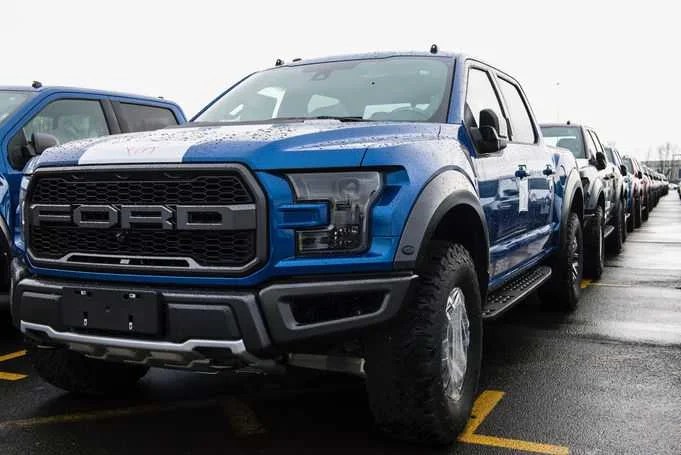 2017 Ford F-150 Raptor is the First F-Series Heavy Duty Truck to Head ...