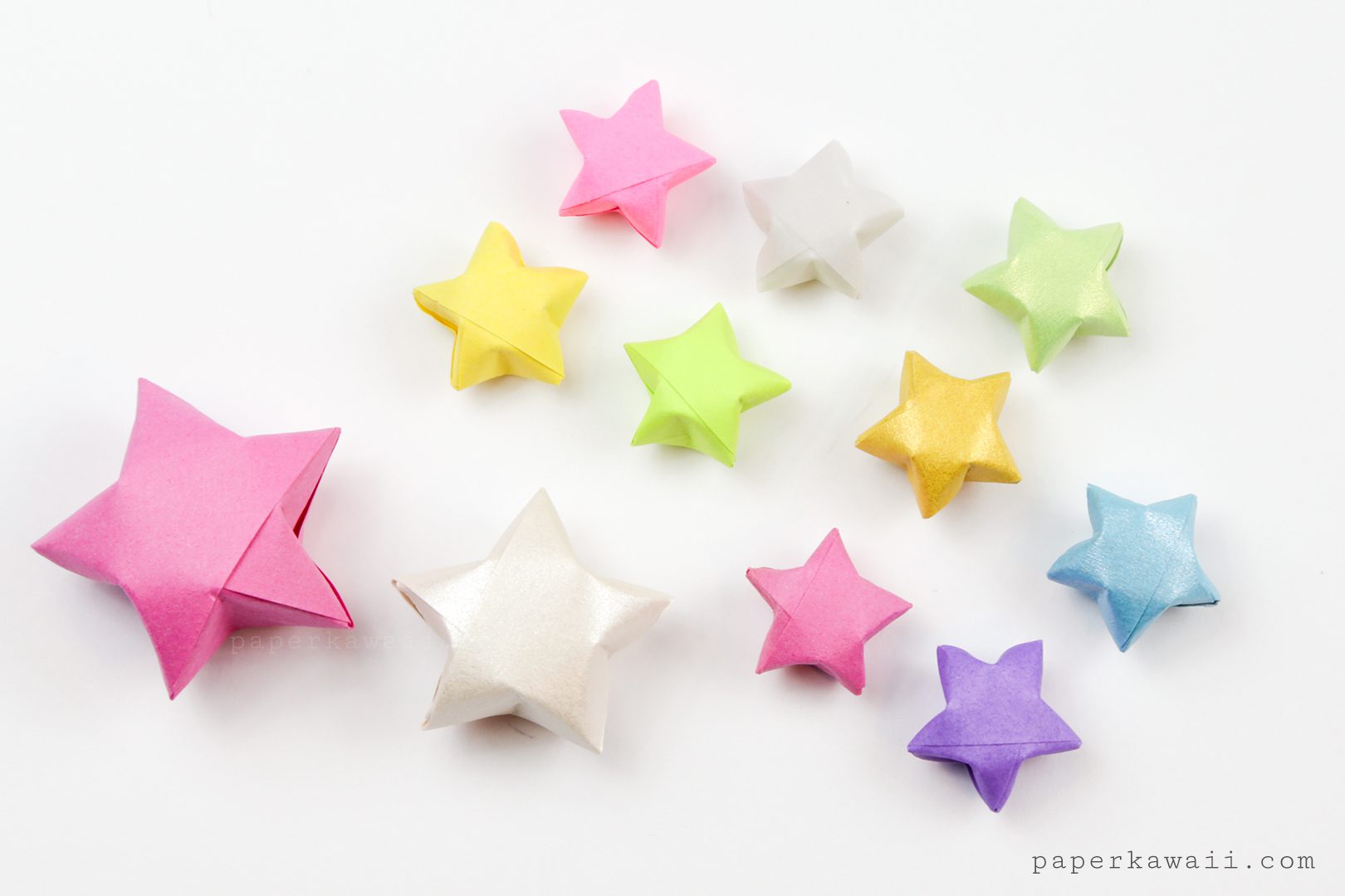 Origami Lucky Stars Tutorial Easy Fun Paper Kawaii origami-lucky-stars-tutorial-easy-fun-paper-kawaii