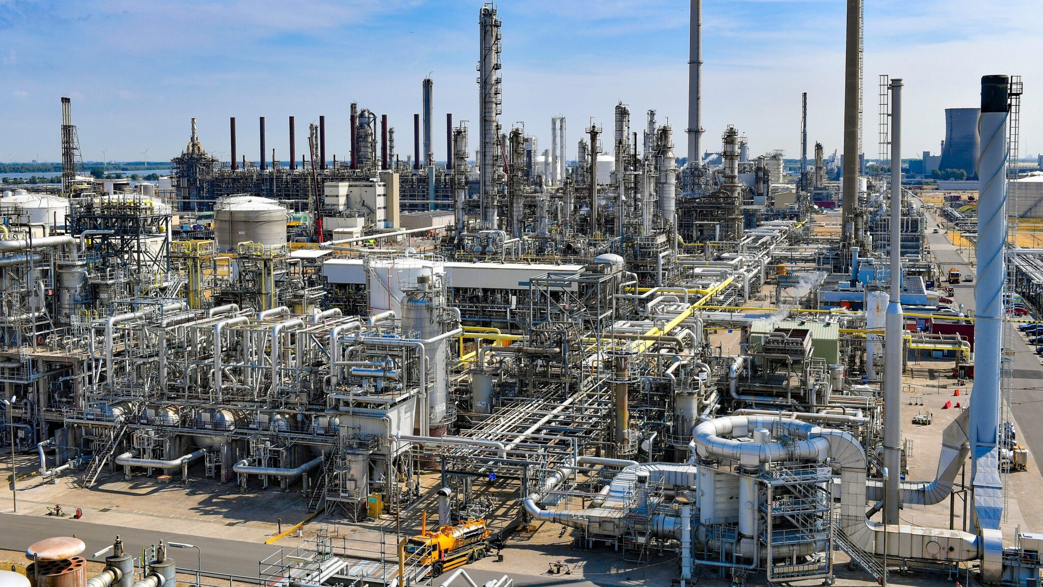 Shell and BlueAlp to build two plastic chemical recycling plants in the ...