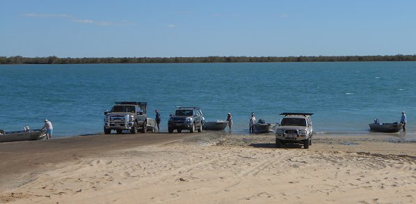 Experience the natural wildlife of Australia up close with a natural ...