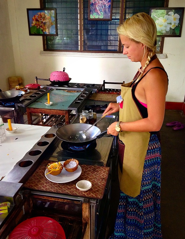 Thai Cooking Class in Chiang Mai, Thailand - Trailing Rachel