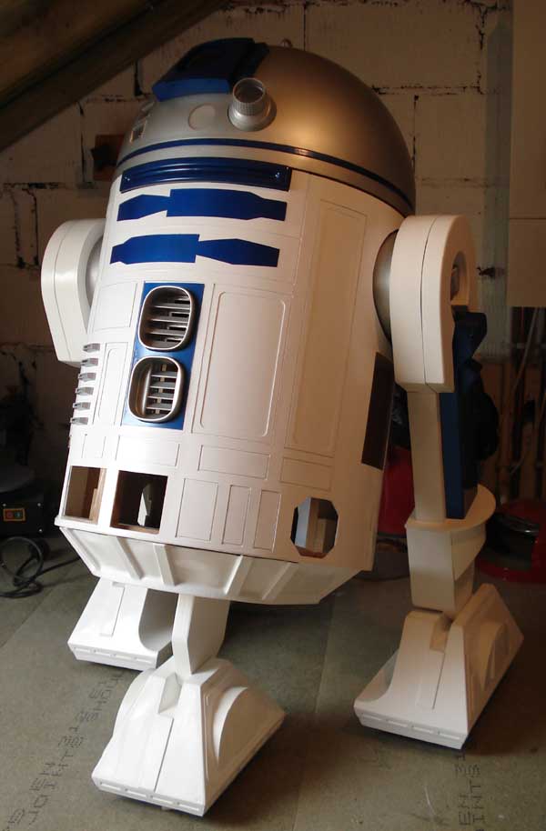 R2-D2 Prop Construction: Finished Assembly – XRobots