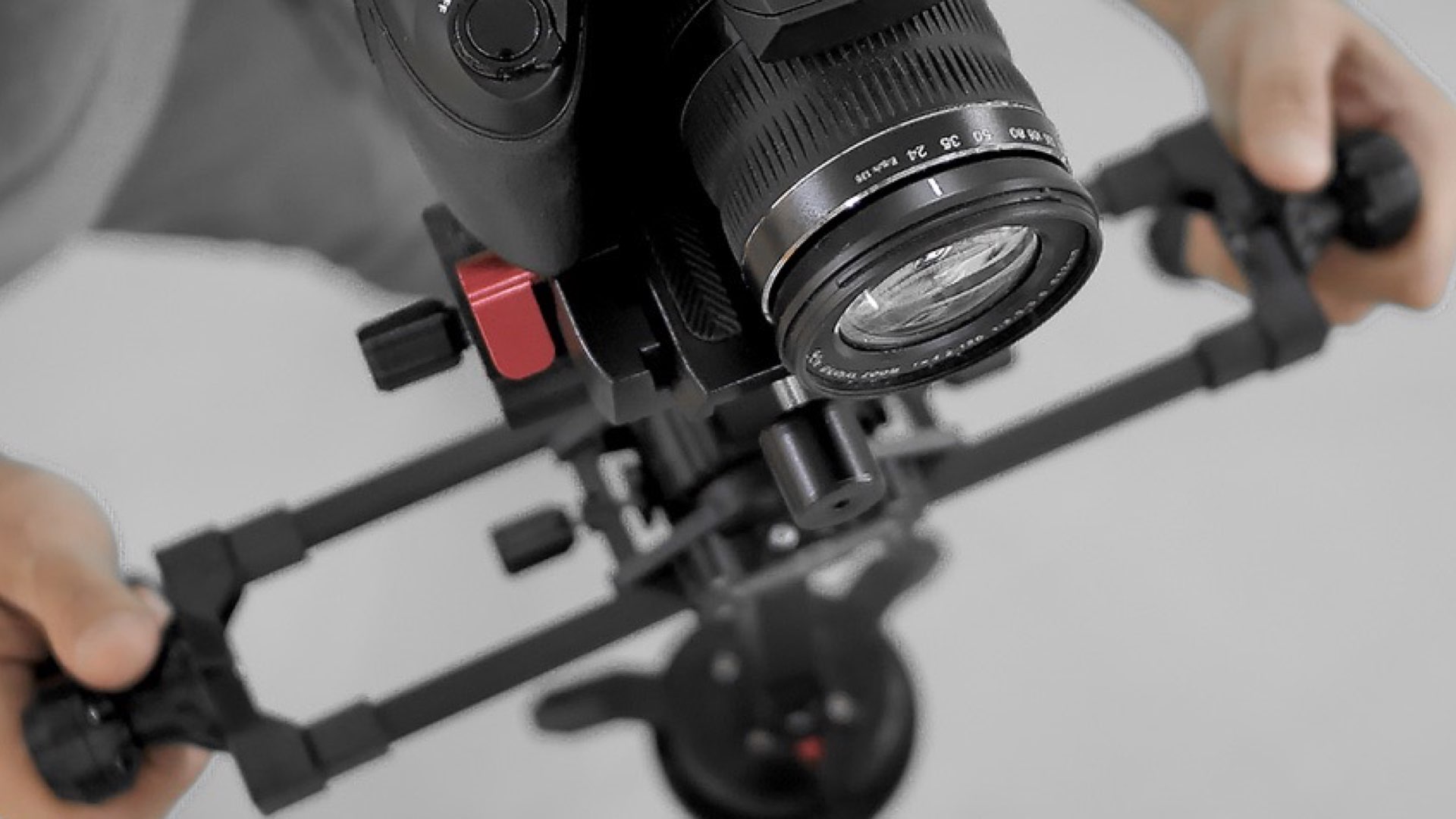 SteadyCross Gimbal: Magnetic Stabilizer for Mirrorless Cameras ...