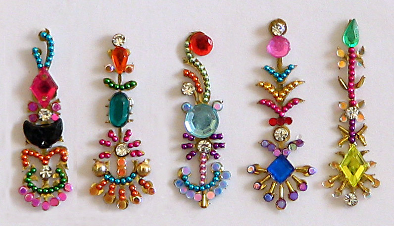 Stunning & Eye-Catching Bindi Designs Specially For The Bride To Be!