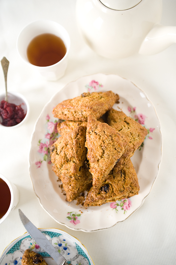 Toasted Whole Grain Scones - Yummy Workshop