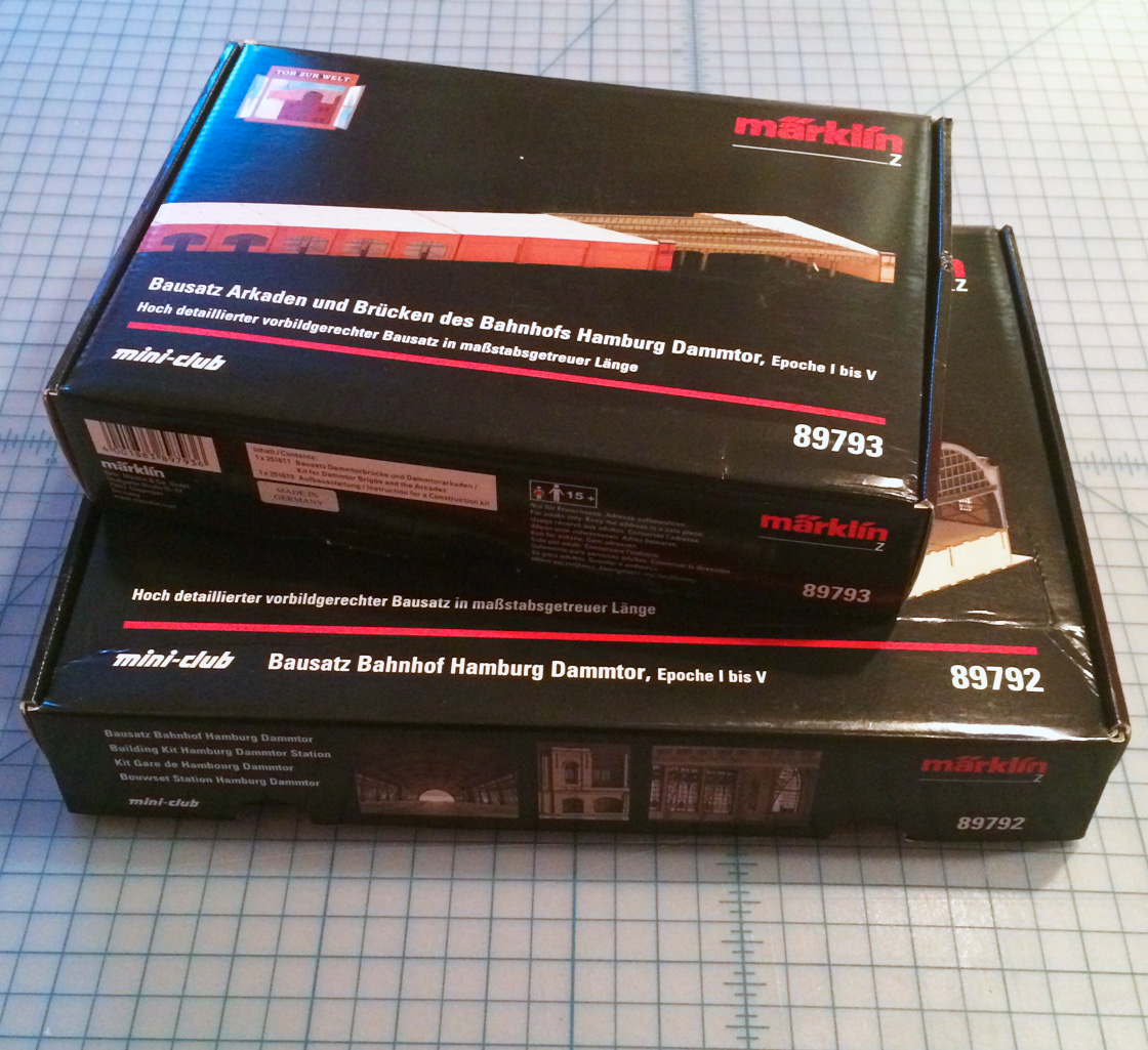 Marklin 89792 + 89793: Bahnhof Hamburg Dammtor Station Kit | Z Trains ...